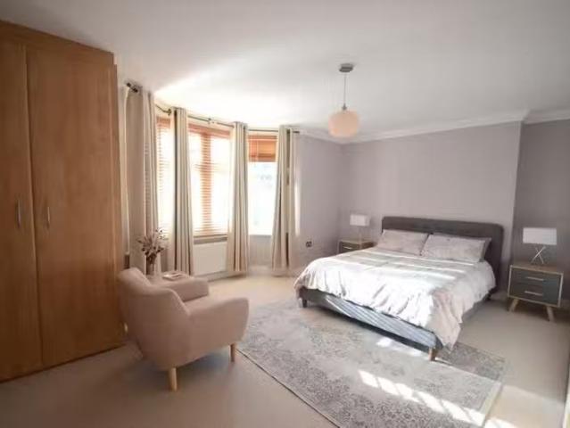 2 bedroom flat for rent in 10 Milton Road, Bournemouth, BH8