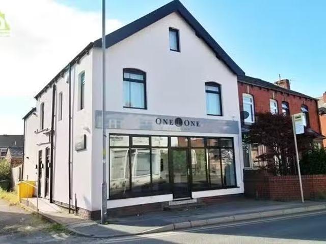 2 bedroom flat for rent in 111 Church Street 2 Bed Duplex Apar.