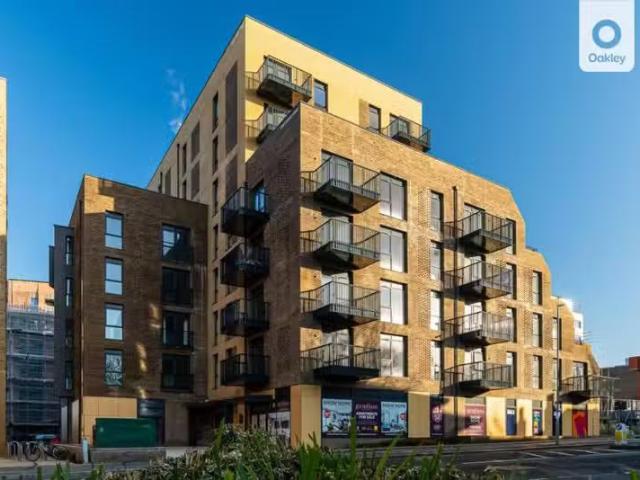 2 bedroom flat for rent in 119 Davigdor Road, Hove, BN3