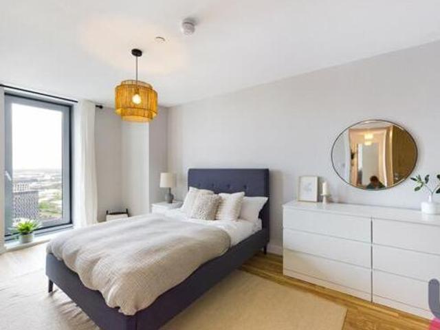 2 Bedroom Flat For Rent In 11 Michigan Avenue, Salford
