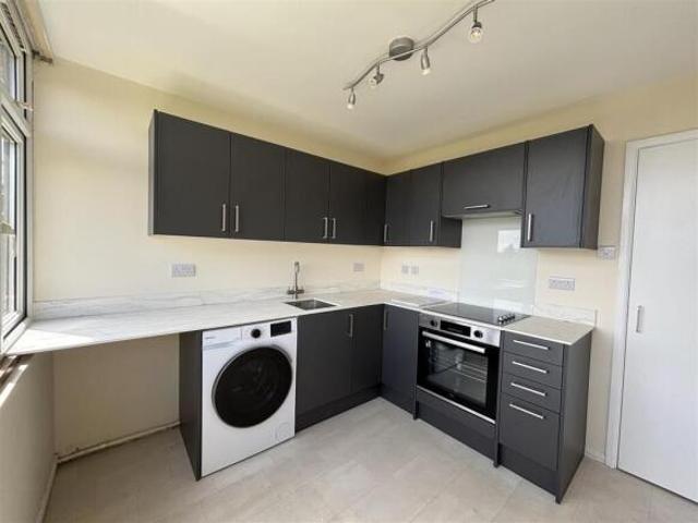 2 bedroom flat for rent in 11 St Martins Court, Frome Road, Combe Down, Bath, BA2