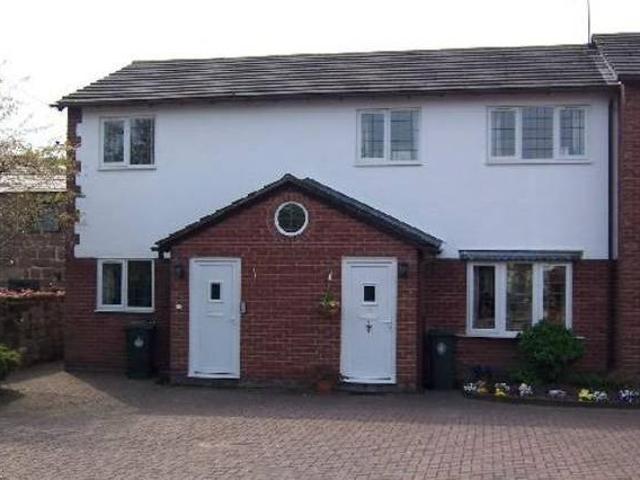 2 bedroom flat for rent in 12 Ashtree Farm Court CH64
