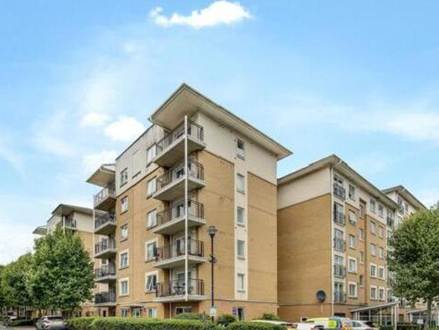 2 Bedroom Flat For Rent In 17 Newport Avenue, London