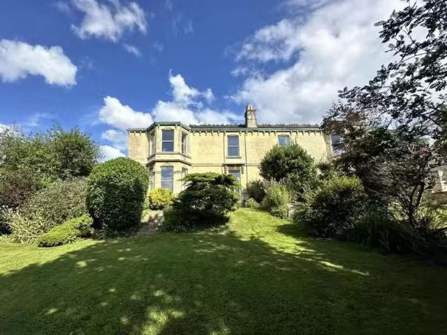 2 bedroom flat for rent in 145A Wells Road, Bath, BA2