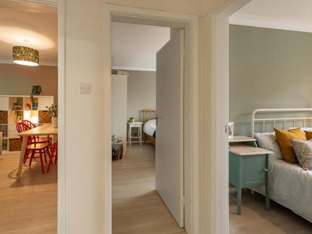 2 bedroom flat for rent in 14 The Poplars, Headingley, Leeds, LS6 2BT, LS6