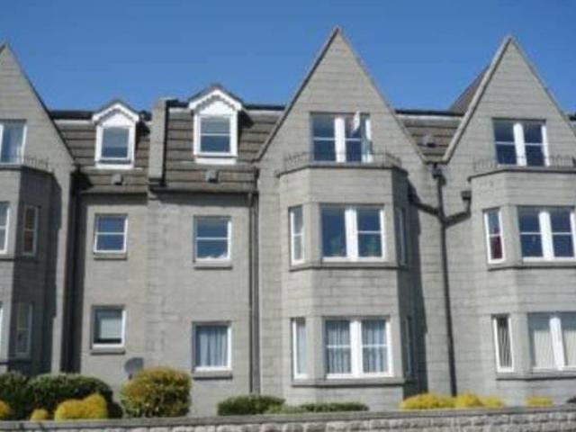 2 bedroom flat for rent in 14 Albury Gardens AB11 6FL AB11