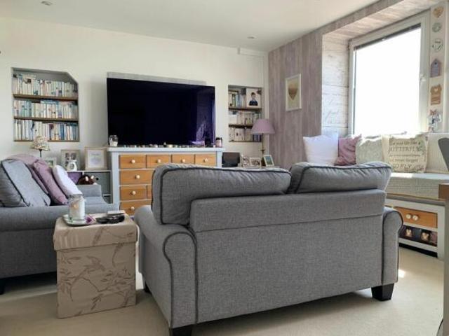 2 bedroom flat for rent in 152 Minnis Road, Birchington, Kent, CT7