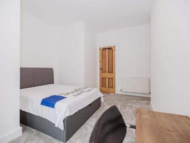 2 bedroom flat for rent in 1579L Henderson Street, Edinburgh, EH6 6DE, EH6