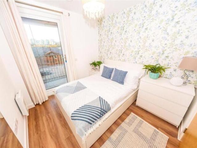 2 bedroom flat for rent in 15 Trafford Road, Salford, M5