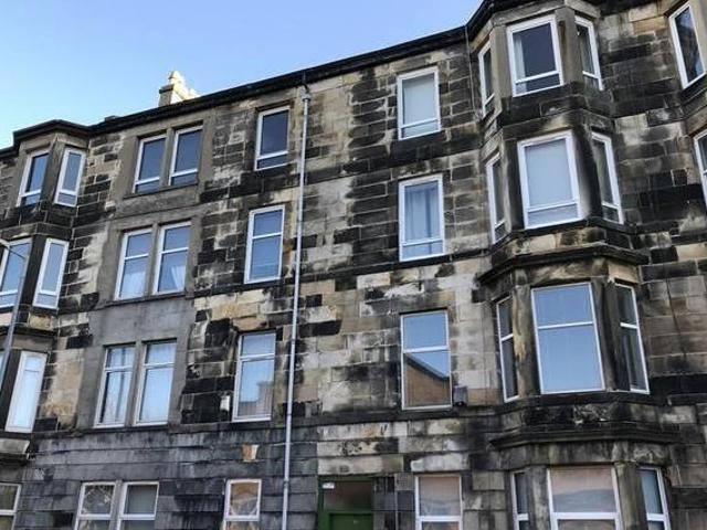 2 bedroom flat for rent in 15 Walker Street 3 2 Paisley Renfrewshire PA1