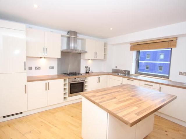 2 bedroom flat for rent in 161 High Street, Merchant City, G1