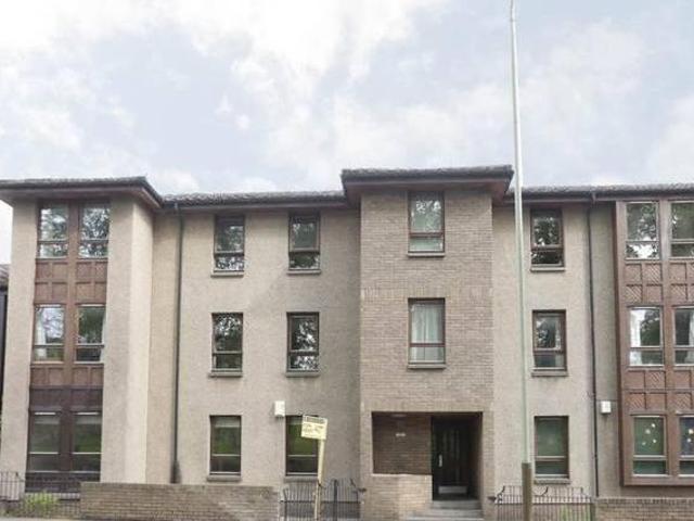 2 bedroom flat for rent in 185A Lochee Road DD2