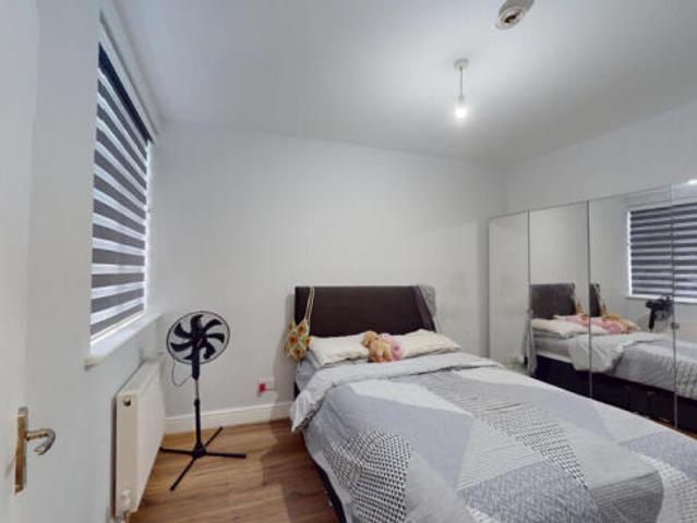 2 bedroom flat for rent in 18 High Road, London, N22