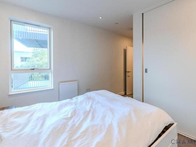2 bedroom flat for rent in 1, Mary Neuner Road, N8