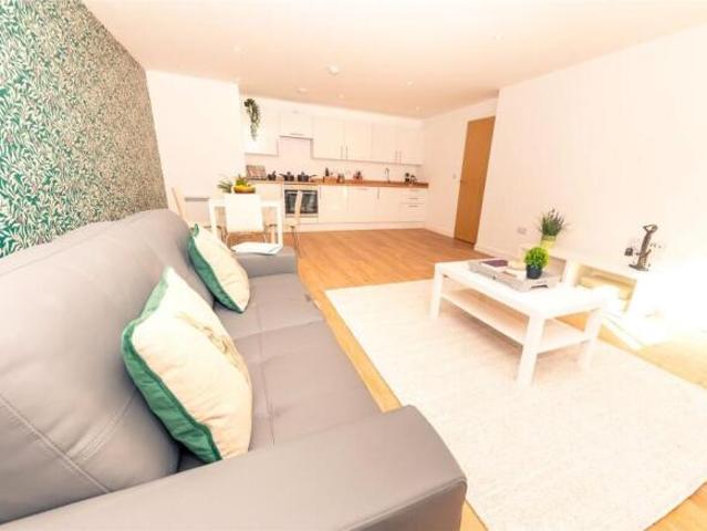 2 bedroom flat for rent in 1 Advent Way, Ancoats, M4