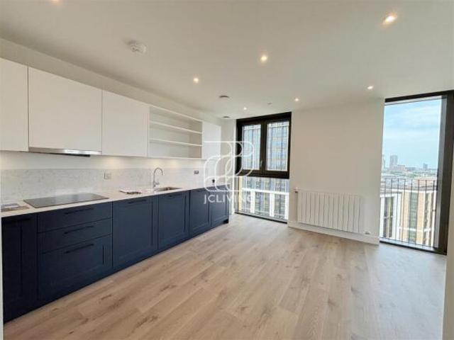 2 bedroom flat for rent in 1 Affinity View, London, E16