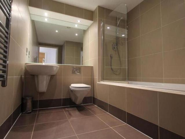 2 bedroom flat for rent in 1 Brewery Wharf, Waterloo Street, LS10