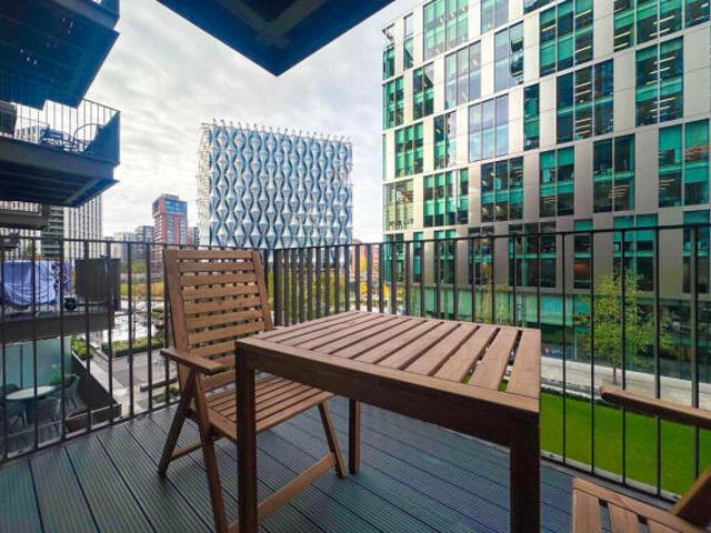 2 bedroom flat for rent in 1 Viaduct Gardens, London, SW11