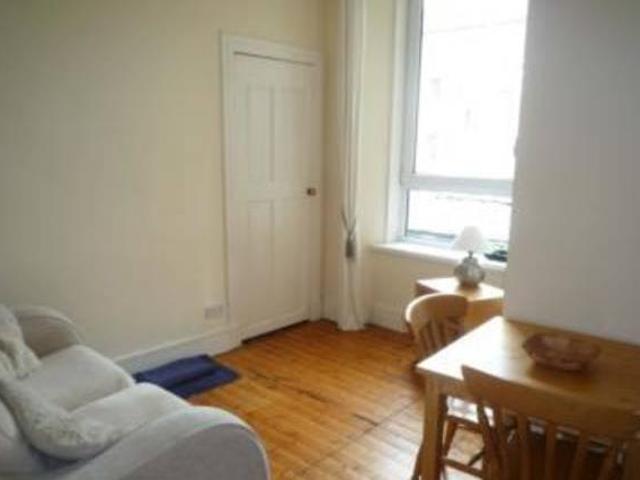 2 bedroom flat for rent in 23 Howburn Place Aberdeen AB11 6XT AB11