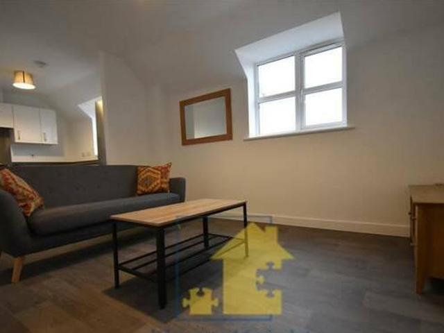 2 bedroom flat for rent in 2023 2024 ACADEMIC YEAR LUXURY STUDENT PROPERTY IDEAL FOR A COUPLE OR P