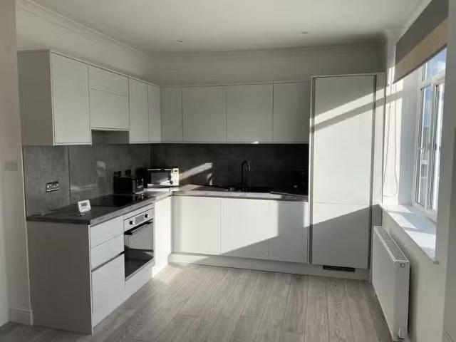 2 bedroom flat for rent in 207A North Deeside Road, Aberdeen.