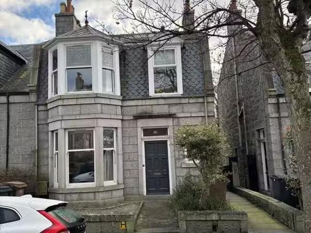 2 bedroom flat for rent in 21 Belgrave Terrace, Aberdeen, AB25.