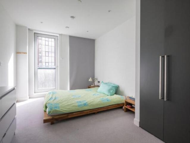 2 bedroom flat for rent in 251 Southwark Bridge Road, London, se1