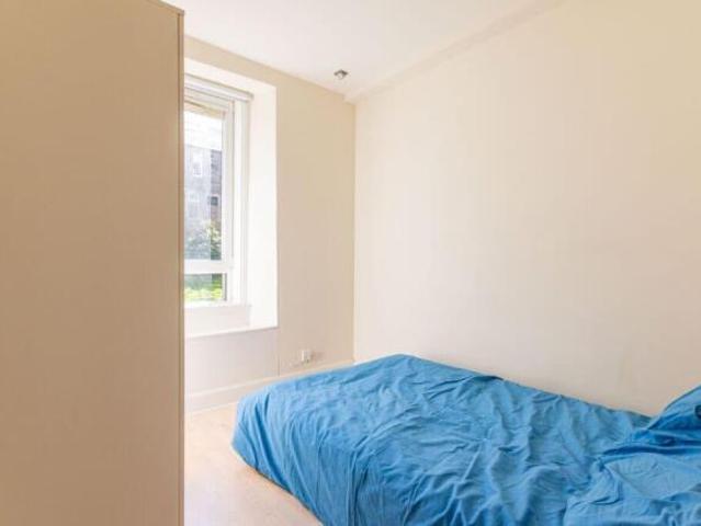 2 bedroom flat for rent in 2665L Hillend Place, Edinburgh, EH8 7AE, EH8
