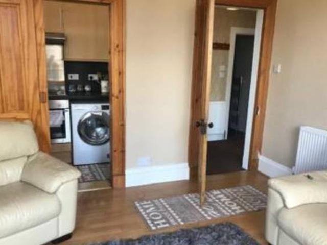 2 bedroom flat for rent in 28 Northfield Place 2nd Floor Right AB25