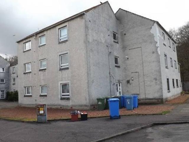 2 bedroom flat for rent in 28C Ladeside Newmilns Ayrshire KA16