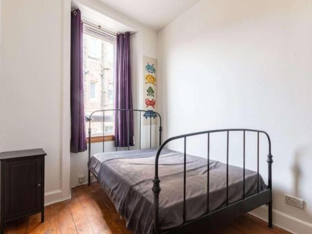 2 bedroom flat for rent in 2958L Rossie Place, Edinburgh, EH7 5RX, EH7