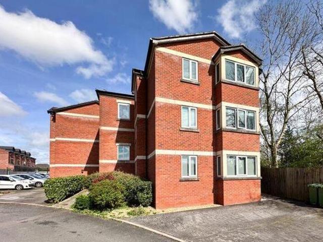 2 Bedroom Flat For Rent In 2 Navigation Bank