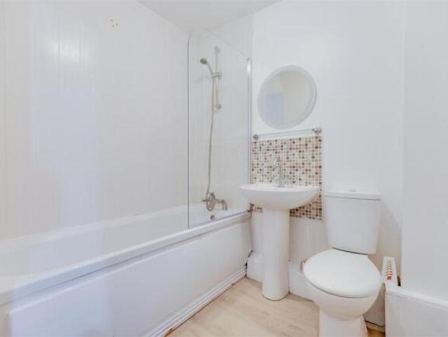 2 bedroom flat for rent in 2 Bed Apartment, Lock Keepers Court, CF10