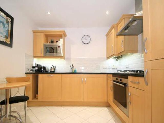 2 bedroom flat for rent in 2 Slades Hill Enfield EN2
