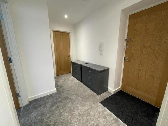 2 bedroom flat for rent in 33 Lowgate, City centre, Hull, HU1