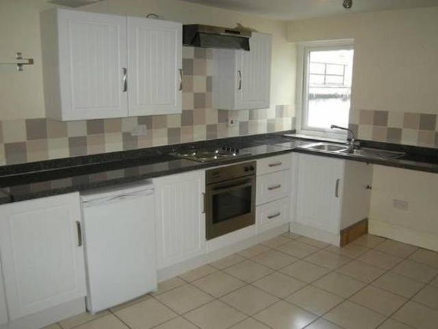 2 bedroom flat for rent in 33A High Street Neston Ch64 CH64