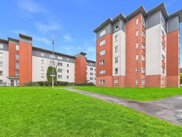 2 bedroom flat for rent in 37 Whitehill Place, G31 2BB, G31