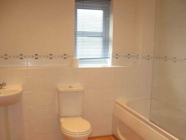 2 bedroom flat for rent in 34 Ellerfields71 73 Greenwood RdWythenshaweManchester M22