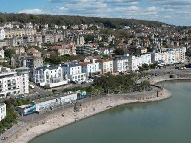 2 Bedroom Flat For Rent In 38 Birnbeck Road