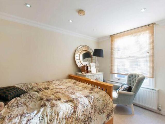 2 bedroom flat for rent in Tabor Road, London, W6