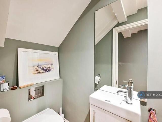 2 bedroom flat for rent in Talbot Road, London, W2