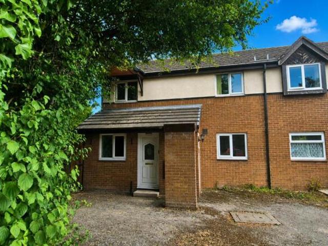 2 bedroom flat for rent in Tasman Close, Old Hall, Warrington, WA5