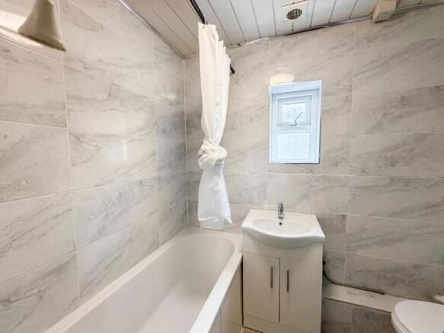 1 bedroom flat for rent in Tavistock Street, Luton, LU1