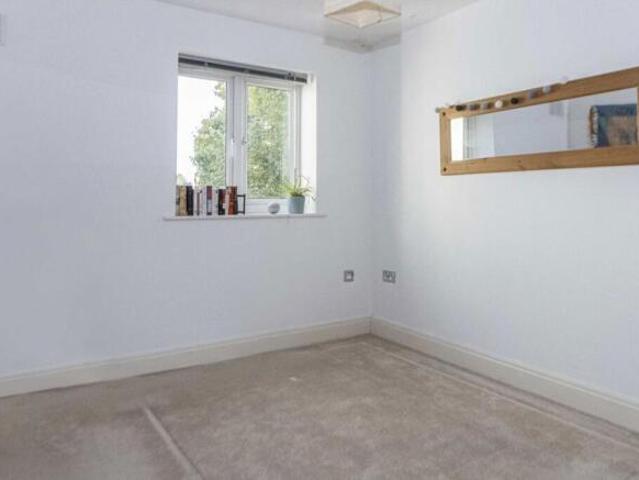 2 bedroom flat for rent in Temeraire Place, Brentford, TW8