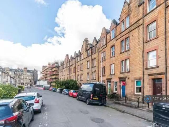 2 bedroom flat for rent in Temple Park Crescent, Edinburgh, EH11
