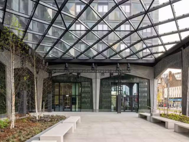 2 bedroom flat for rent in Ten Degrees, Croydon, CR0