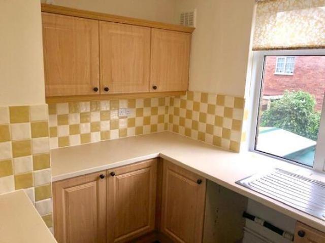 2 bedroom flat for rent in TETTENHALL, St. Michaels Court, WV6
