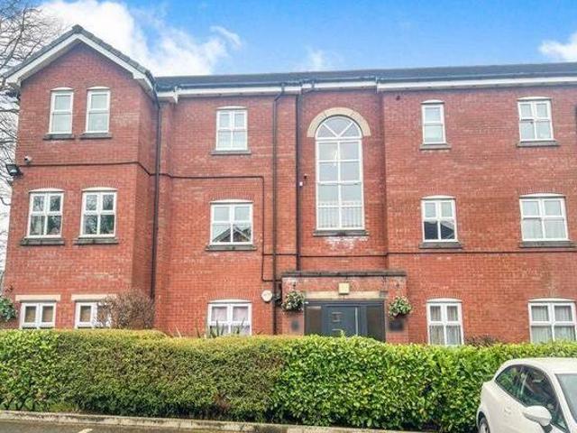 2 bedroom flat for rent in Thomasson Court Heaton STYLISH APARTMENT AVAILABLE TO RENT NOW BL1