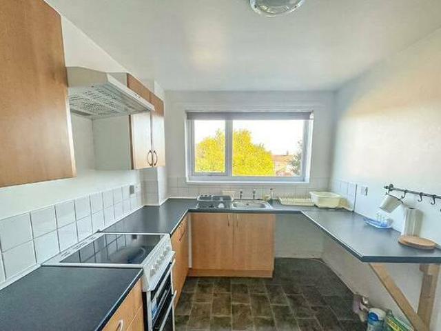 2 bedroom flat for rent in Thorgam Court Grimsby DN31