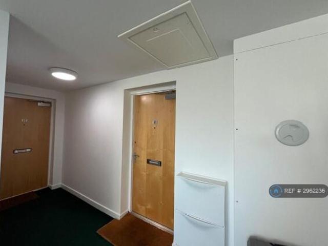 2 bedroom flat for rent in Thorntreeside, Edinburgh, EH6